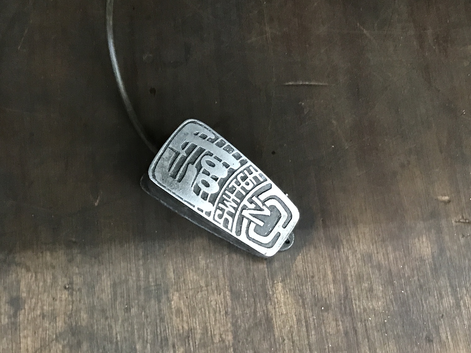 C137662 ペンチレース 江黒 LB8-4B | 株式会社 小林機械