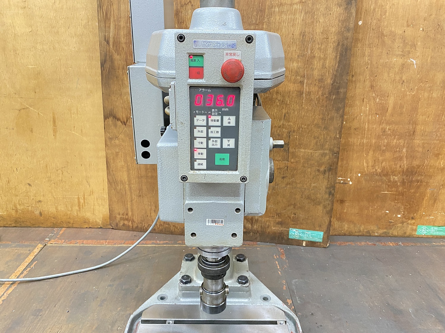 C152946 タッピング盤 ブラザー BT71-521 | 株式会社 小林機械