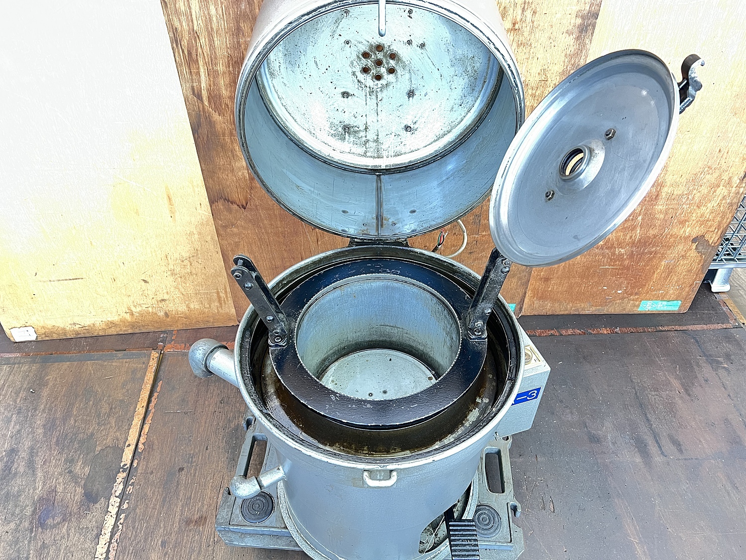 C153851 ペールカン用脱油機 田中技研 TBP-12 | 株式会社 小林機械