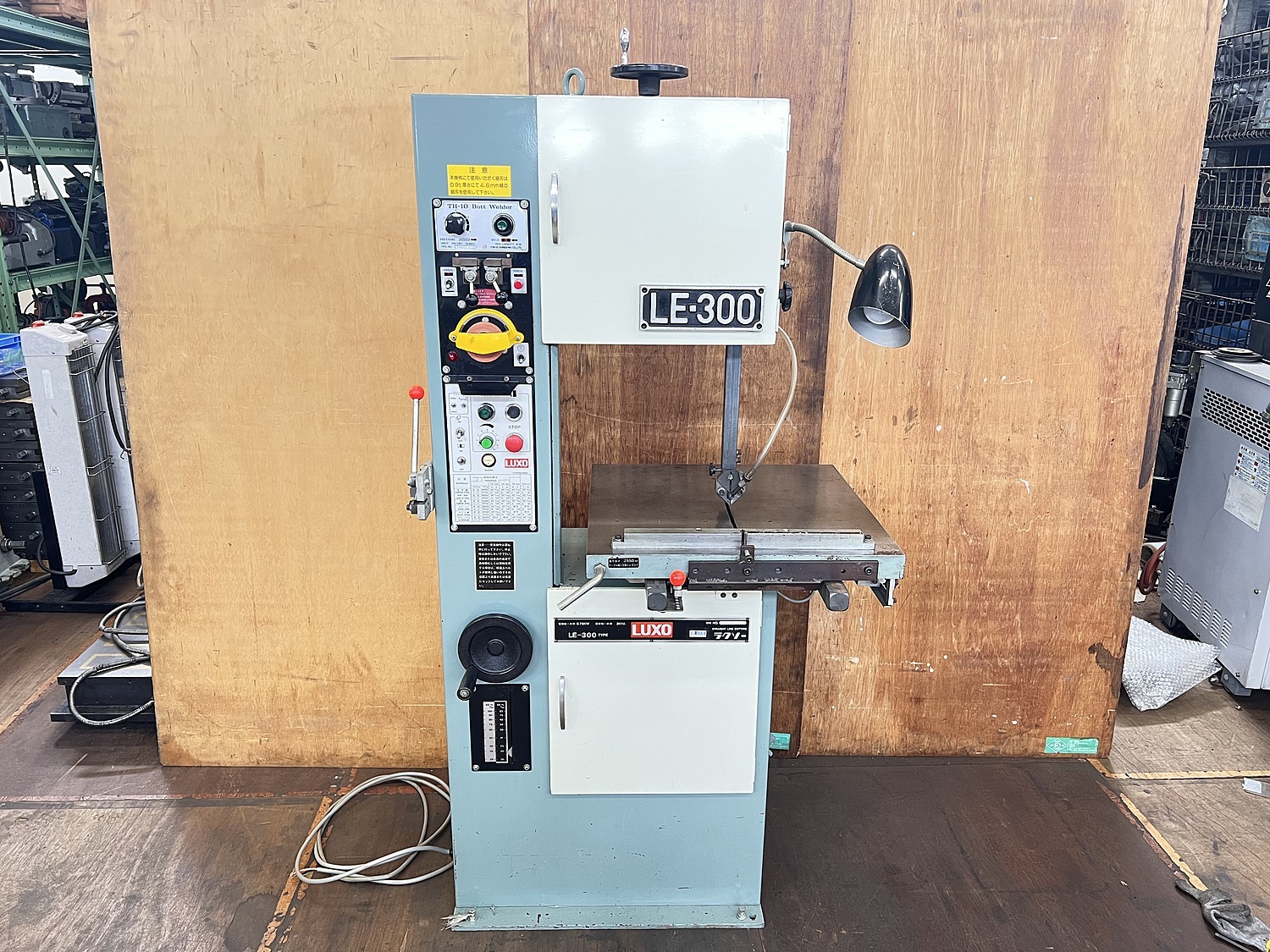 C152932 コンターマシン ラクソー LE-300 | 株式会社 小林機械