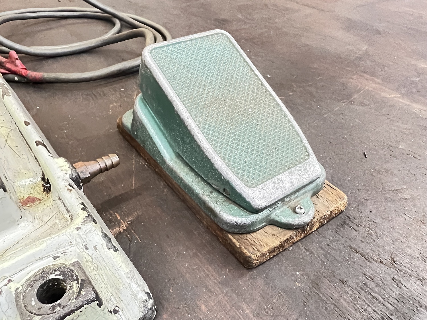 C135780 タッピング盤 ブラザー BT0-263 | 株式会社 小林機械